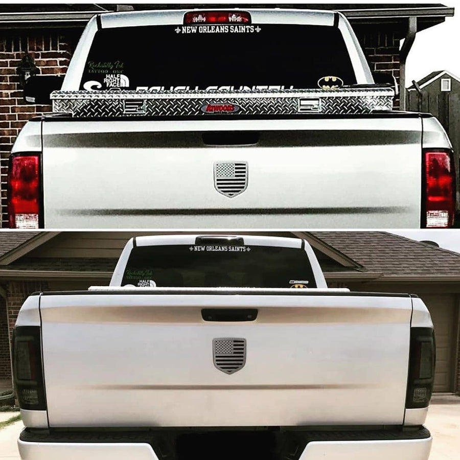 American Flag Tailgate Emblem - Thin Blue / Red Line – Main Event Emblems